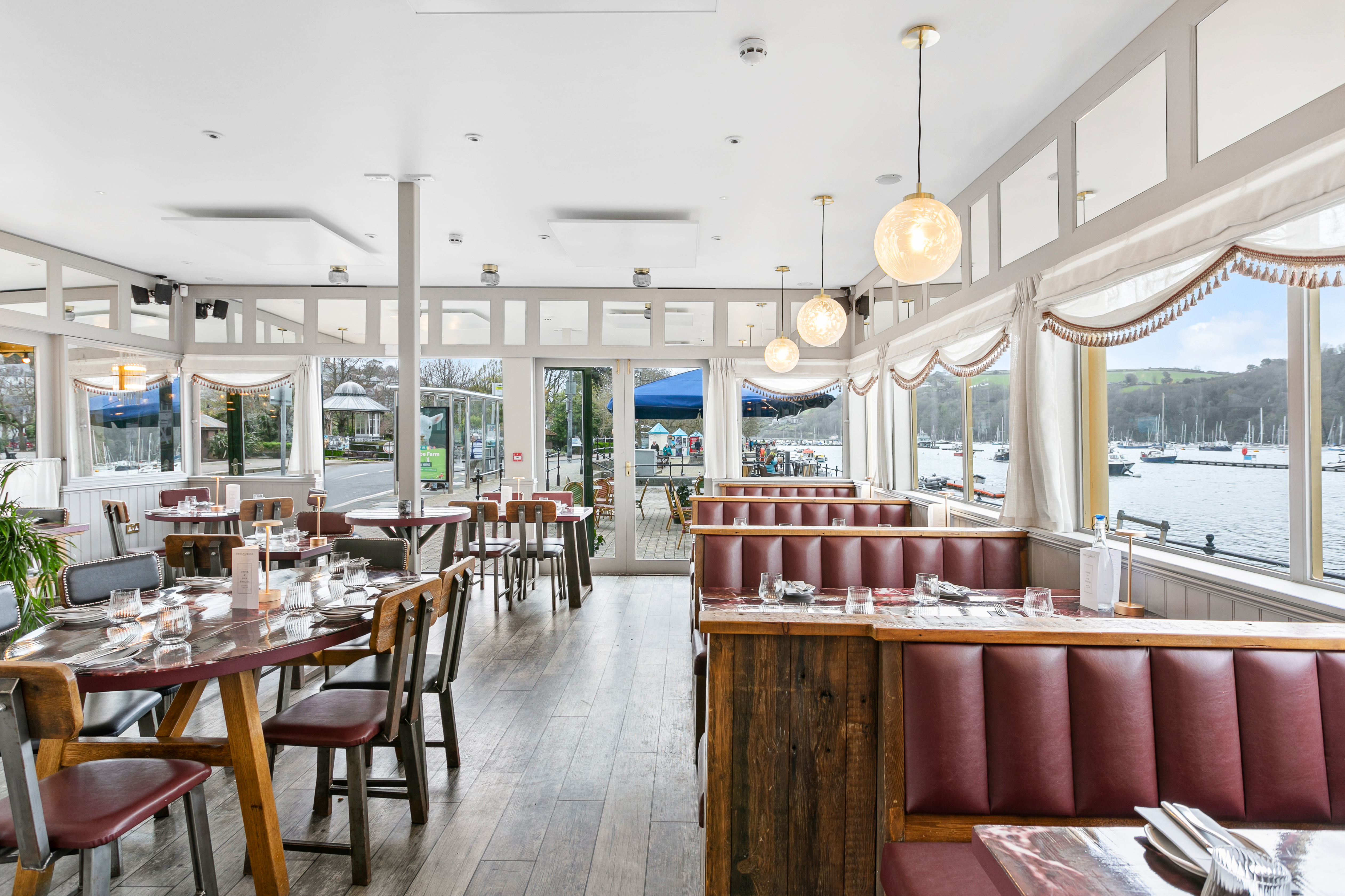 Official Gift Vouchers for Embankment Bistro